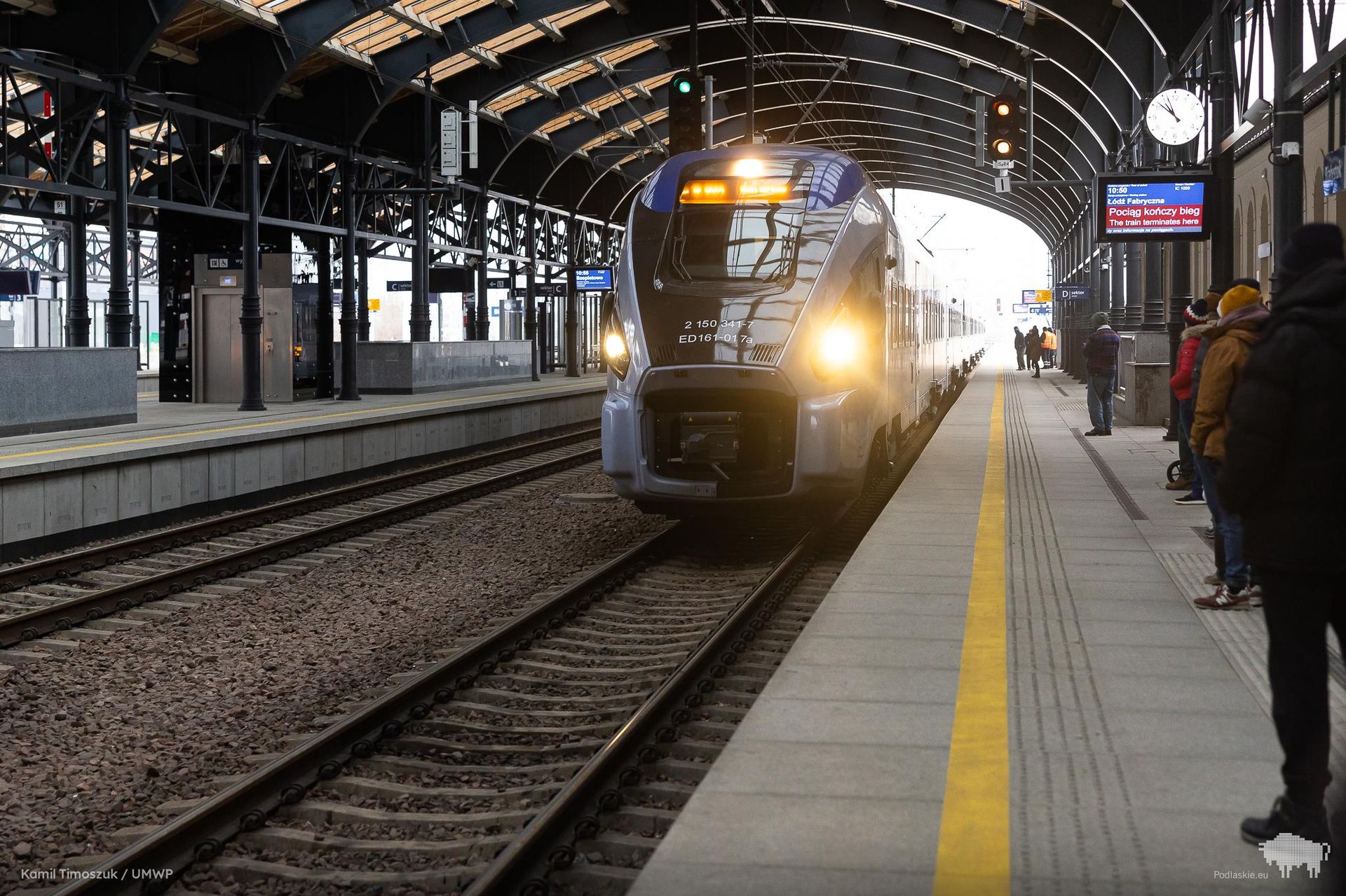 Pociąg Białystok - Warszawa. Ta trasa to hit PKP. "33 procentowy wzrost liczby pasażerów ...