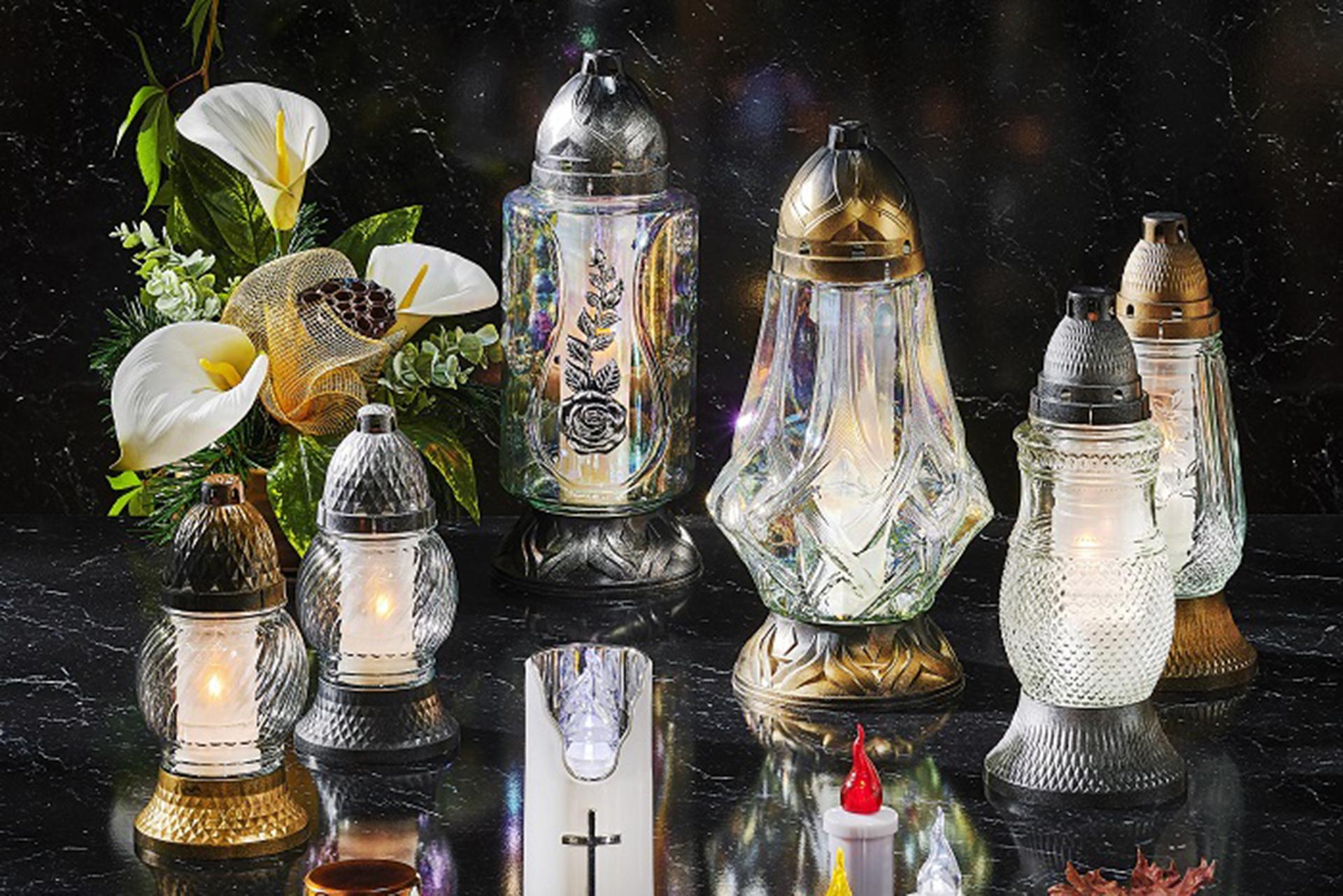 Znicze za grosze w popularnym dyskoncie. Jedynie 2,39 zł za znicz ...