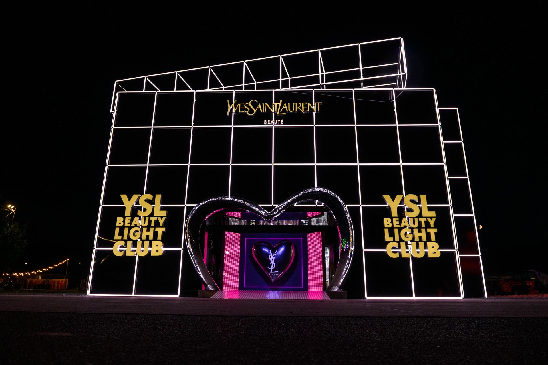 YSL Beauty rozświetla Open'er Festival immersyjnym doświadczeniem ...