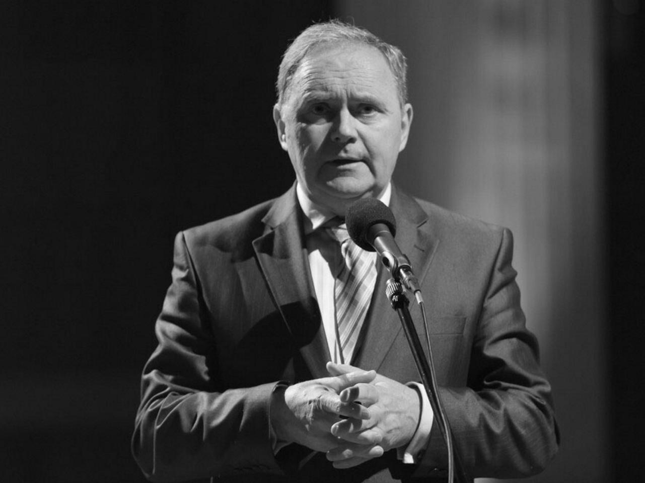 Nie żyje Andrzej Siezieniewski, były prezes Polskiego Radia - Super Express - wiadomości ...