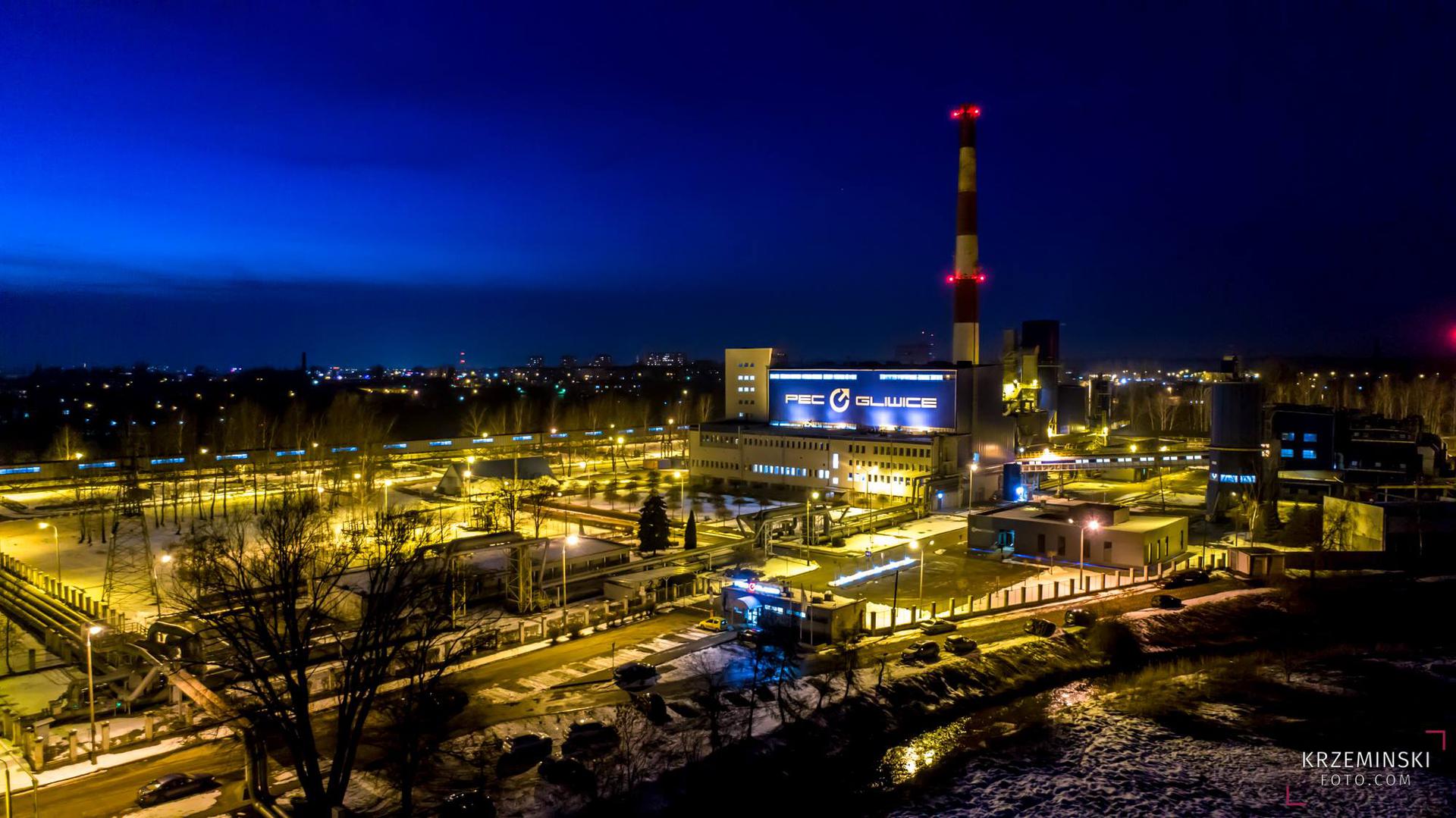 PEC Gliwice o zmierzchu [ZDJĘCIE DNIA] - Śląsk, Super Express