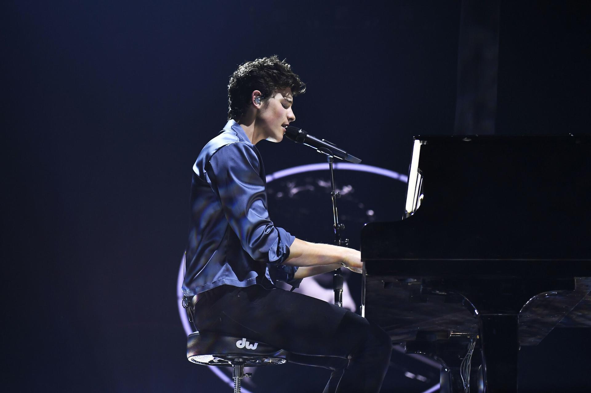 Shawn Mendes w Polsce w 2022 roku? Tajemniczy plakat pojawił się w ...