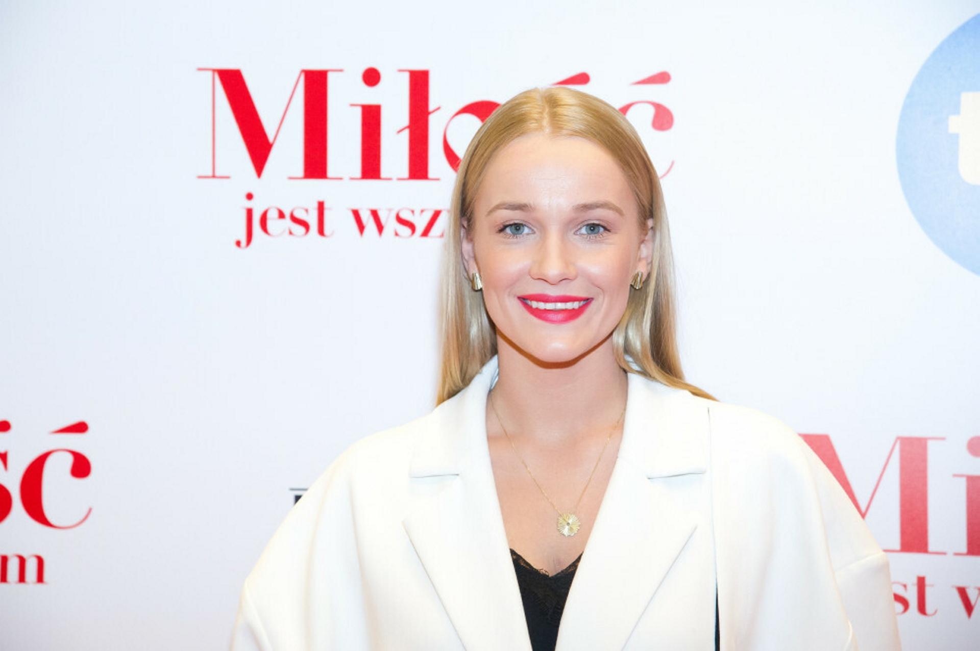 Aktorka serialu Polsatu wzięła lesbijski ślub. Zdjęcia pokazała gwiazda ...