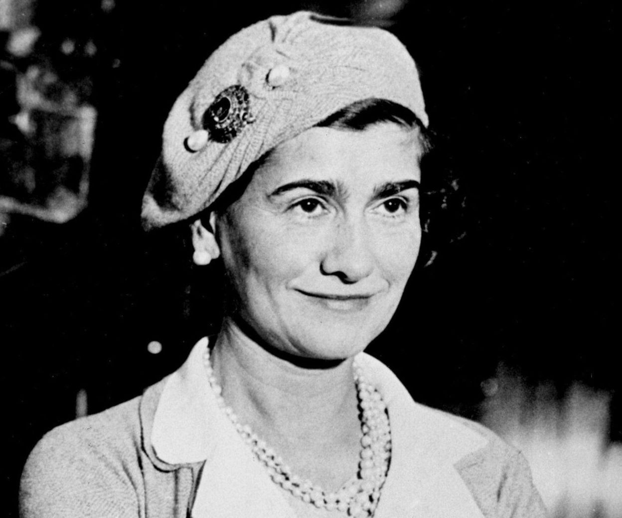 5 najważniejszych lekcji stylu od Coco Chanel. O jednej często się ...