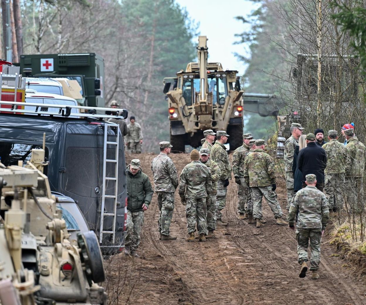 Gdzie są zaginieni amerykańscy żołnierze? Z bagna na Litwie wyciągnięto ...