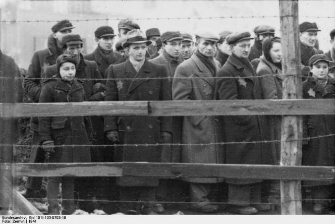 Litzmannstadt Ghetto - w pełni odizolowane, największe, po warszawskim ...