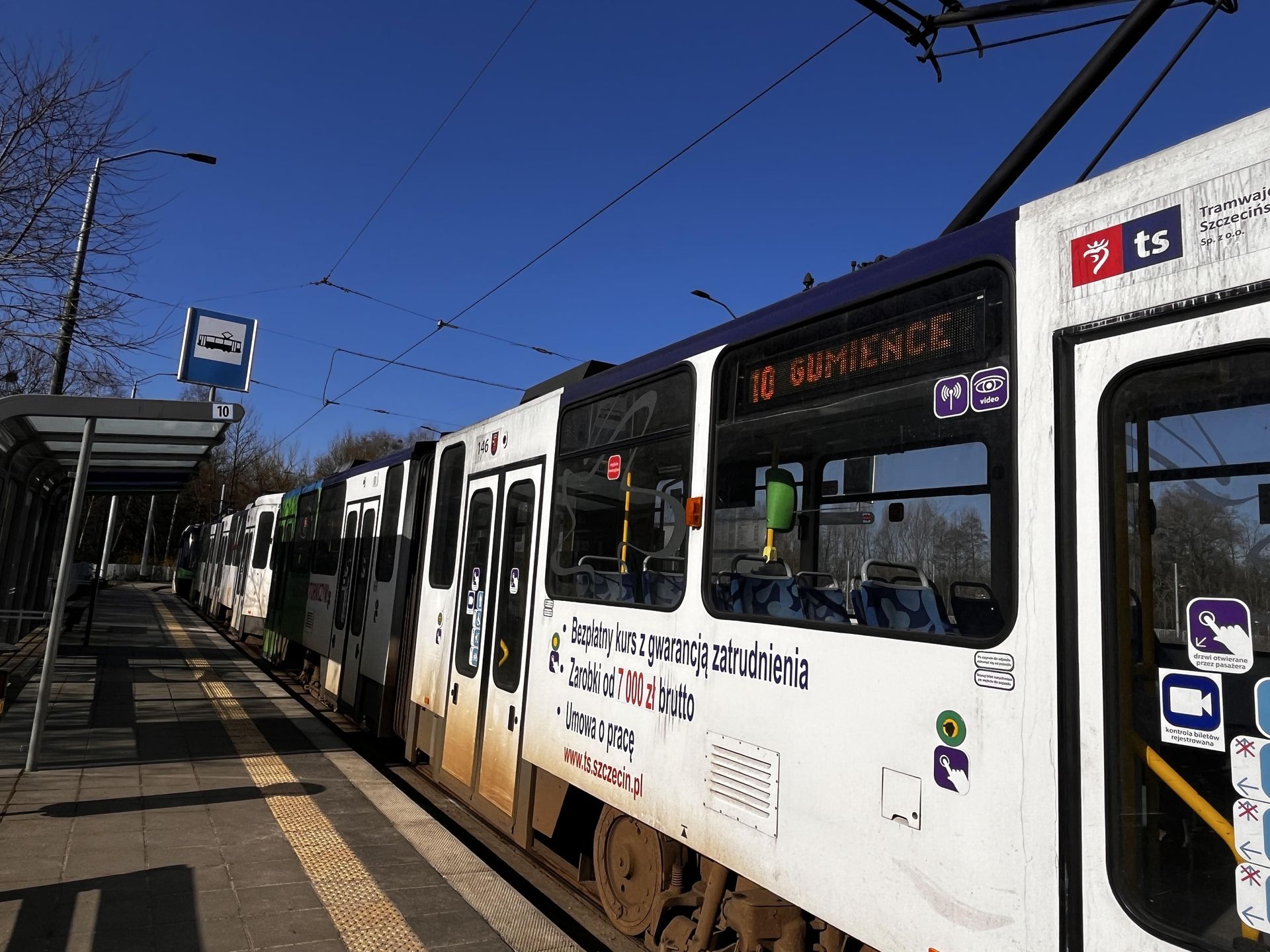 Zmiany w komunikacji miejskiej w Szczecinie w majówkę. Dwie linie nie pojadą 2 maja, 12 linii ze ...