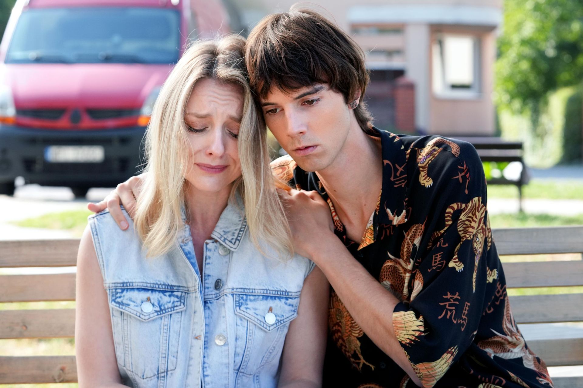 Barwy szczęścia, odcinek 3133: Wiktor pozna prawdę o krzywdzie matki! Grażyna też była ofiarą ...