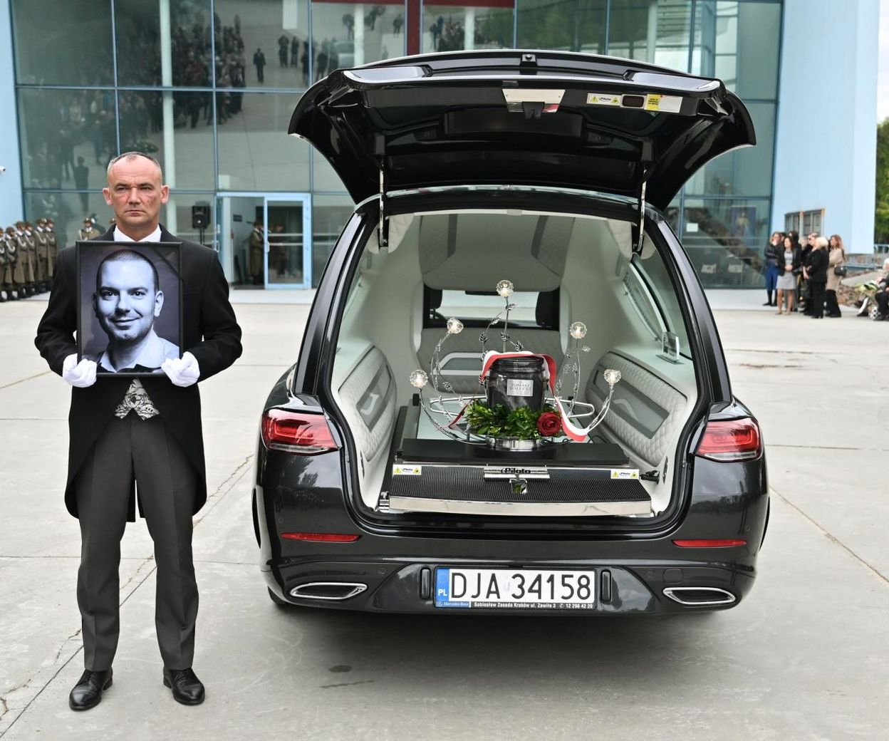 Kraków. Pogrzeb Tomasza Soleckiego. Tłumy pożegnały zamordowanego ...