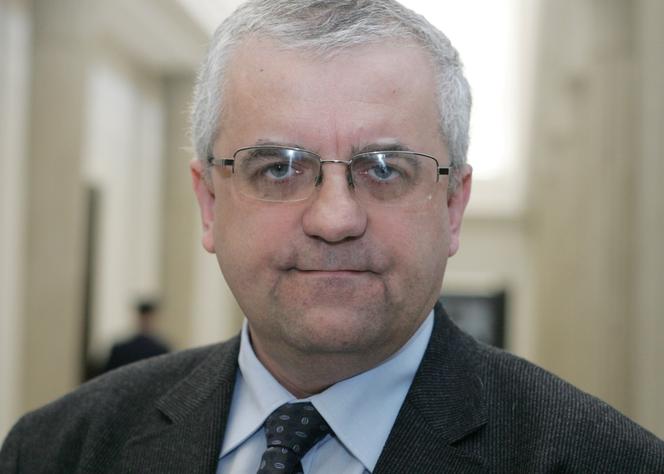 Wiceprezes PiS zapomniał, że dostał 50 tys. zł nagrody? A może ...