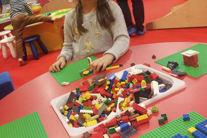 Zobacz giganta z Lego - Warszawa, Super Express