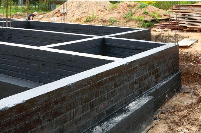 Izolacja pionowa fundamentów - z czego najlepiej i jak zrobić? Jak ...