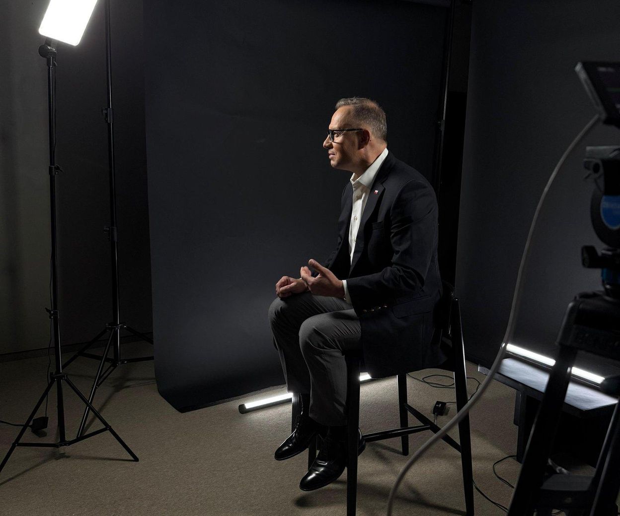 Andrzej Duda ma nową pracę i nowego szefa! Nie uwierzysz. Krzysztof ...