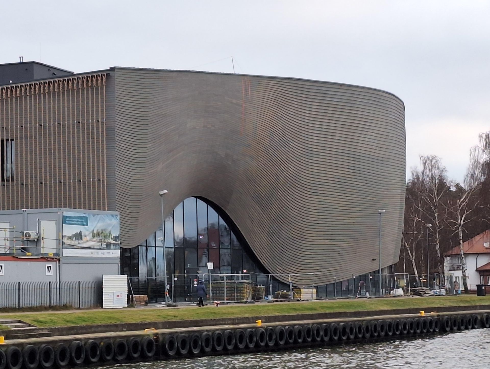 Budowa nowego oddziału Narodowego Muzeum Morskiego w Łebie właśnie ...