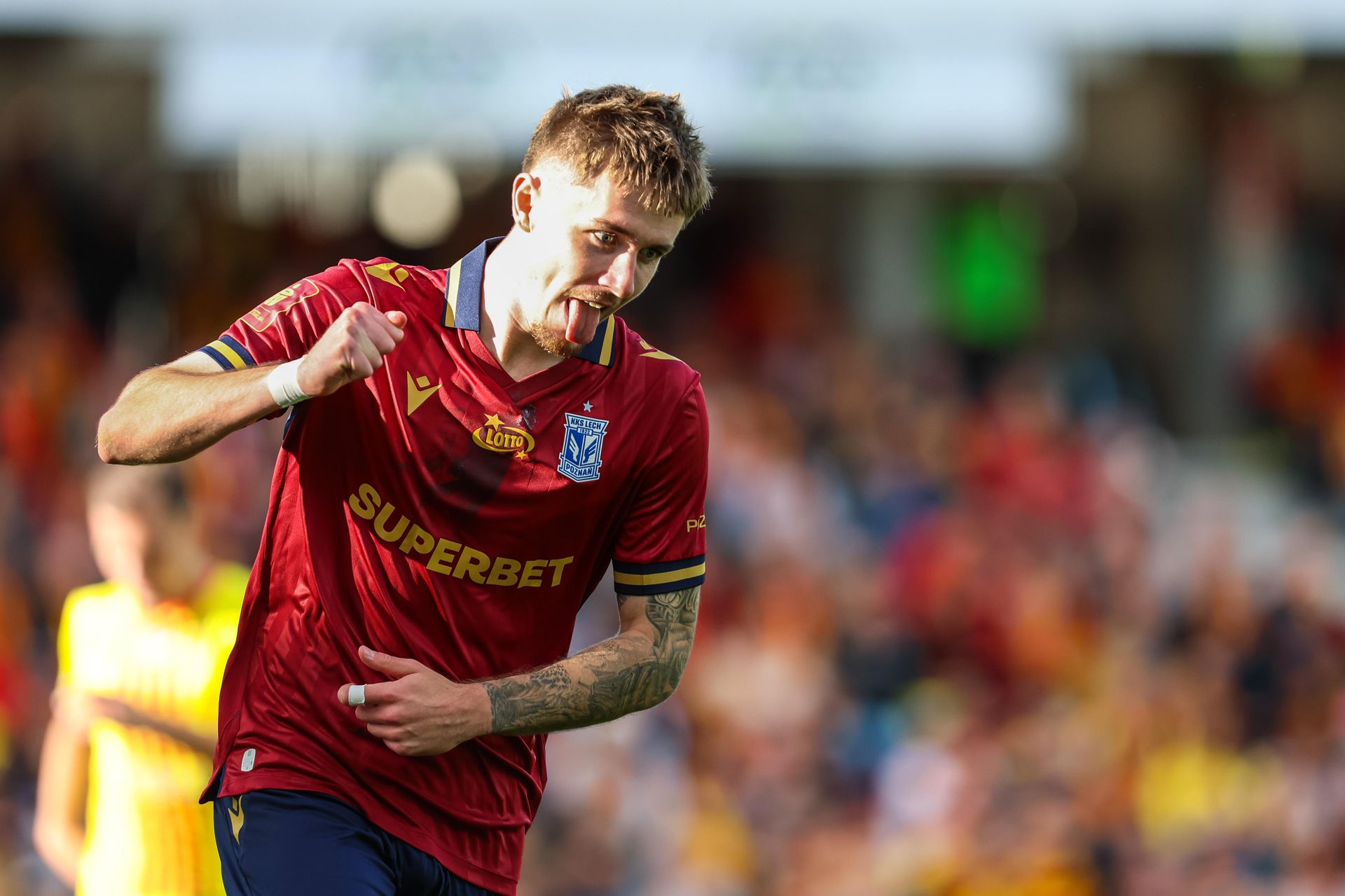 Patrik Walemark w imponującym stylu wkroczył do Lecha. "Po jego gongach ...