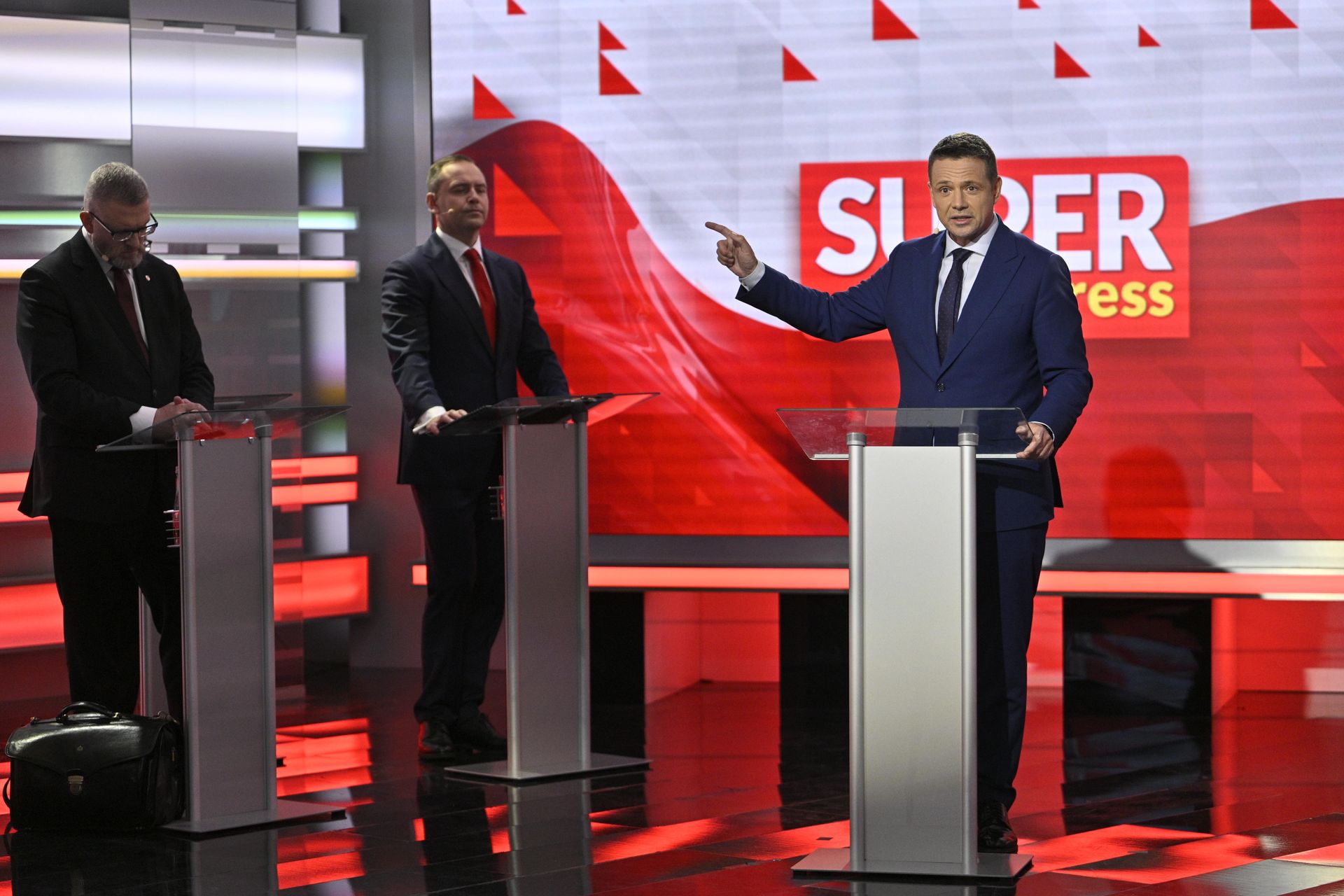 Debata „Super Expressu” – 3,4 mln widzów w telewizjach informacyjnych - ESKA.pl