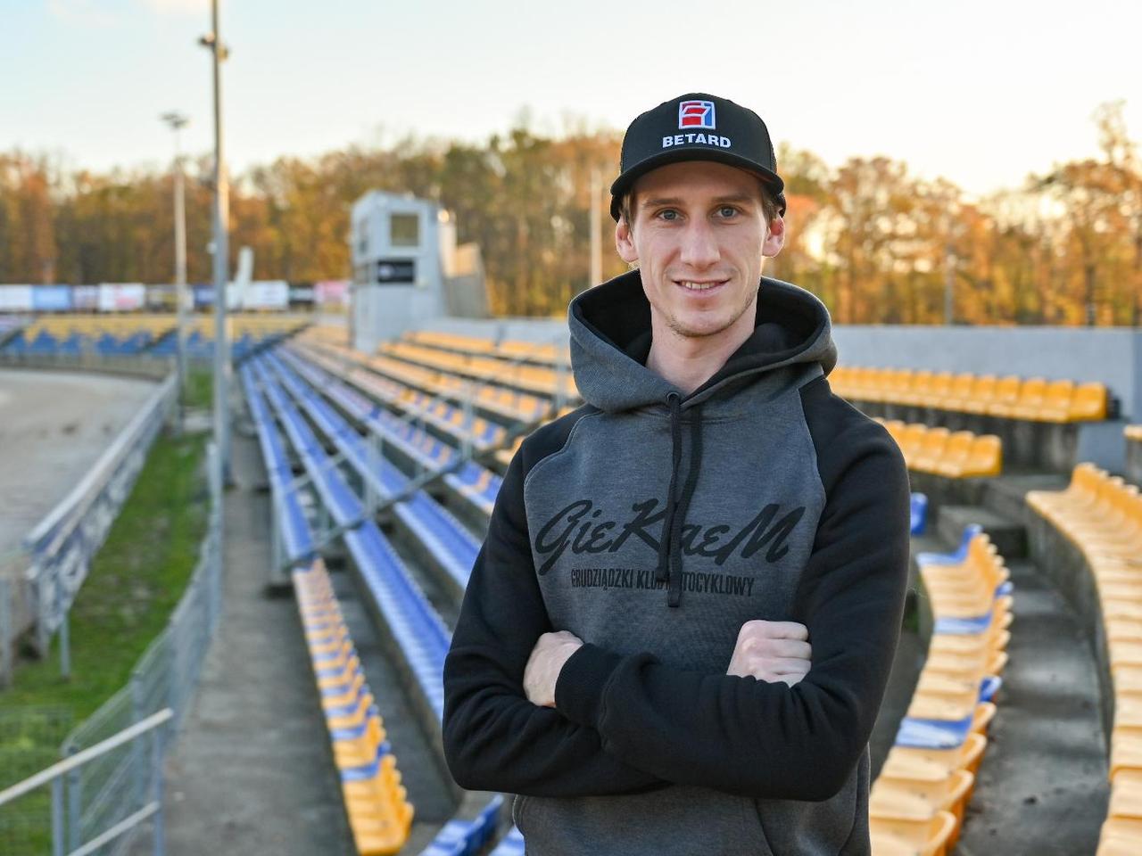 Max Fricke wygrywa trzecią rundę mistrzostw Australii. Został nowym ...