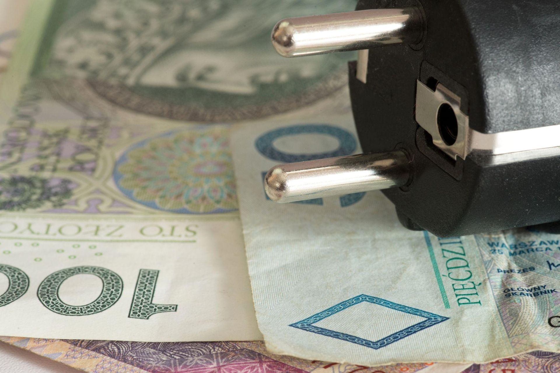 Jakie nowe ceny prądu od lipca? Ile kosztuje 1 kWh w 2024? - muratorplus.pl