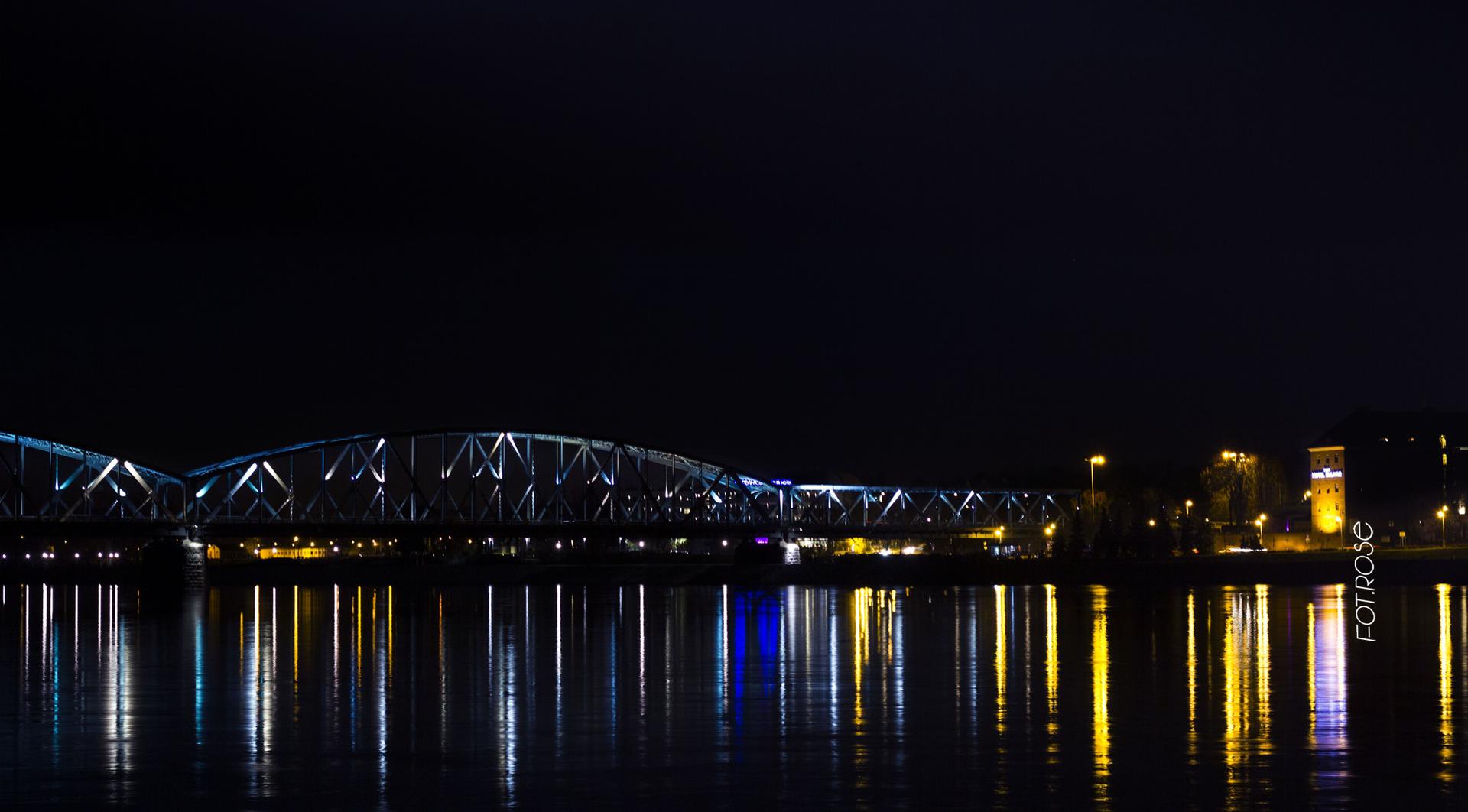 Toruń: Kolejne nocne prace na remontowanym moście. Ważne informacje dla ...