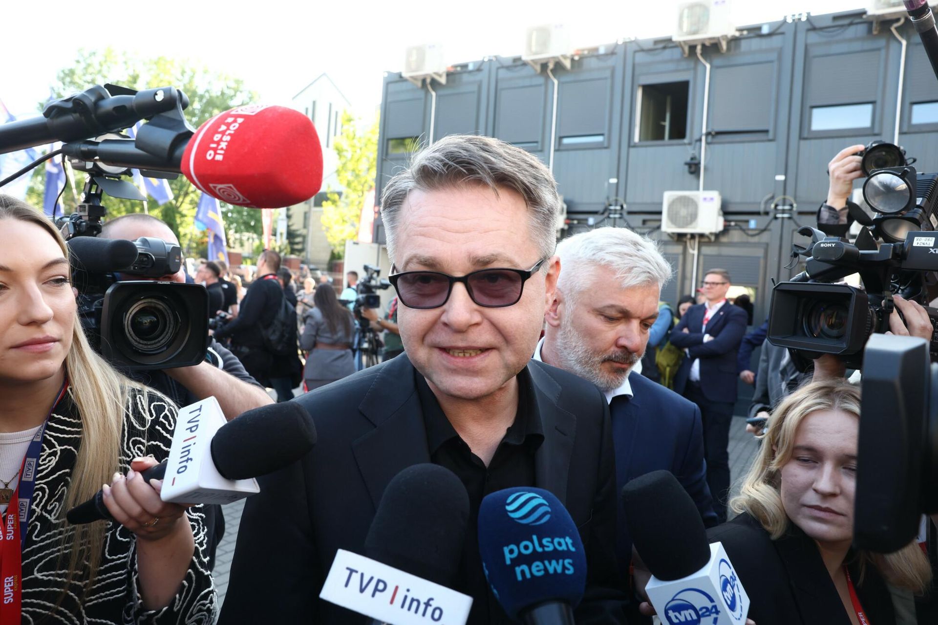 Wybory prezydenckie 2025. Maciej Maciak - partia, program wyborczy. Kim jest kandydat? - Super ...