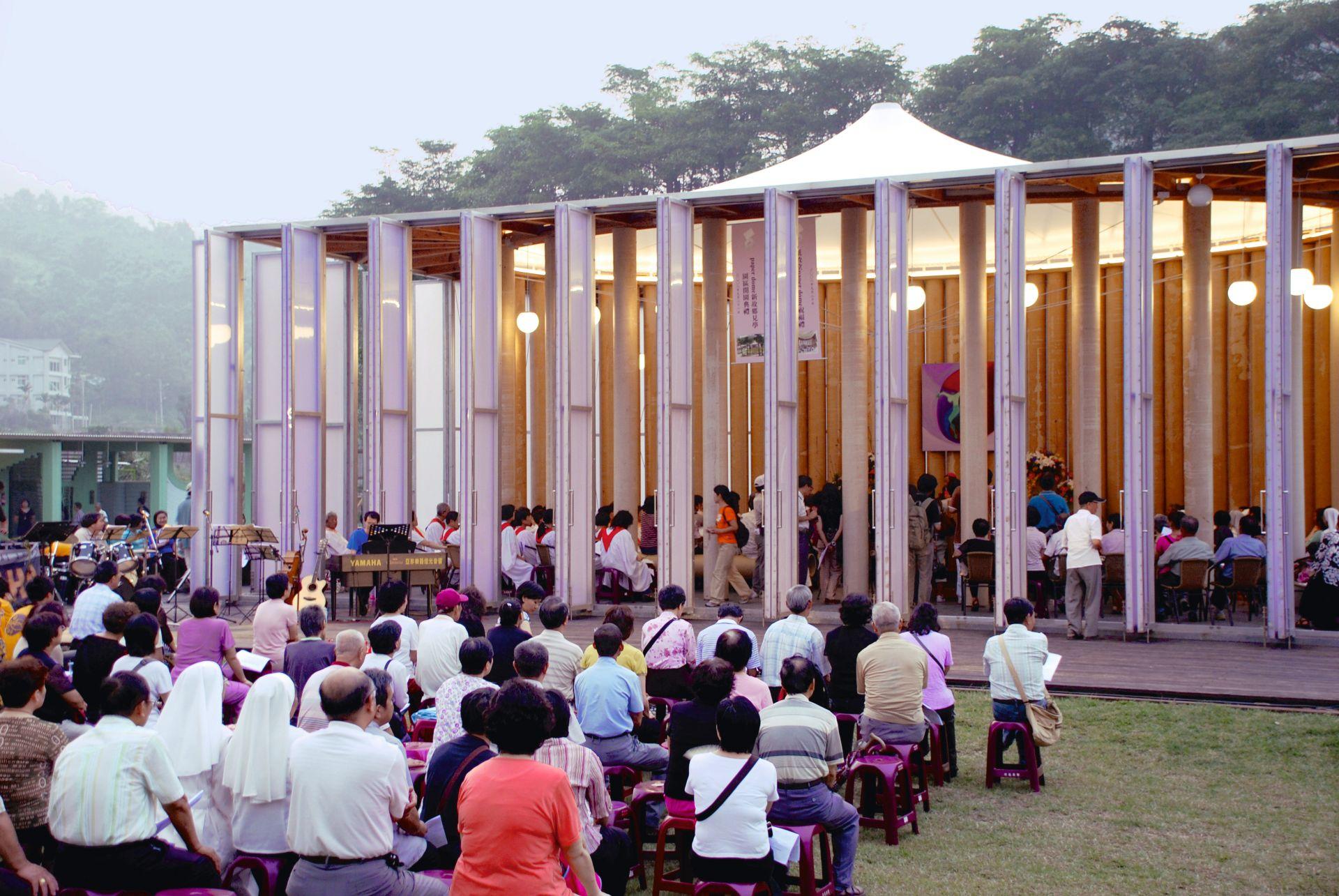 Shigeru Ban: architektura troski - Architektura-Murator