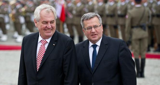 Aktywistka Femenu zaatakowała prezydenta Czech: "Zeman, ty dziwko ...