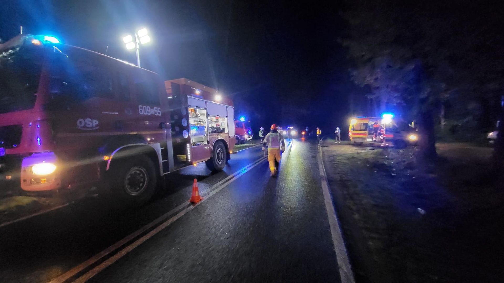 Wypadek pod Zgorzelcem. Nie żyje jedna osoba. Droga 296 zablokowana - Wrocław Radio ESKA