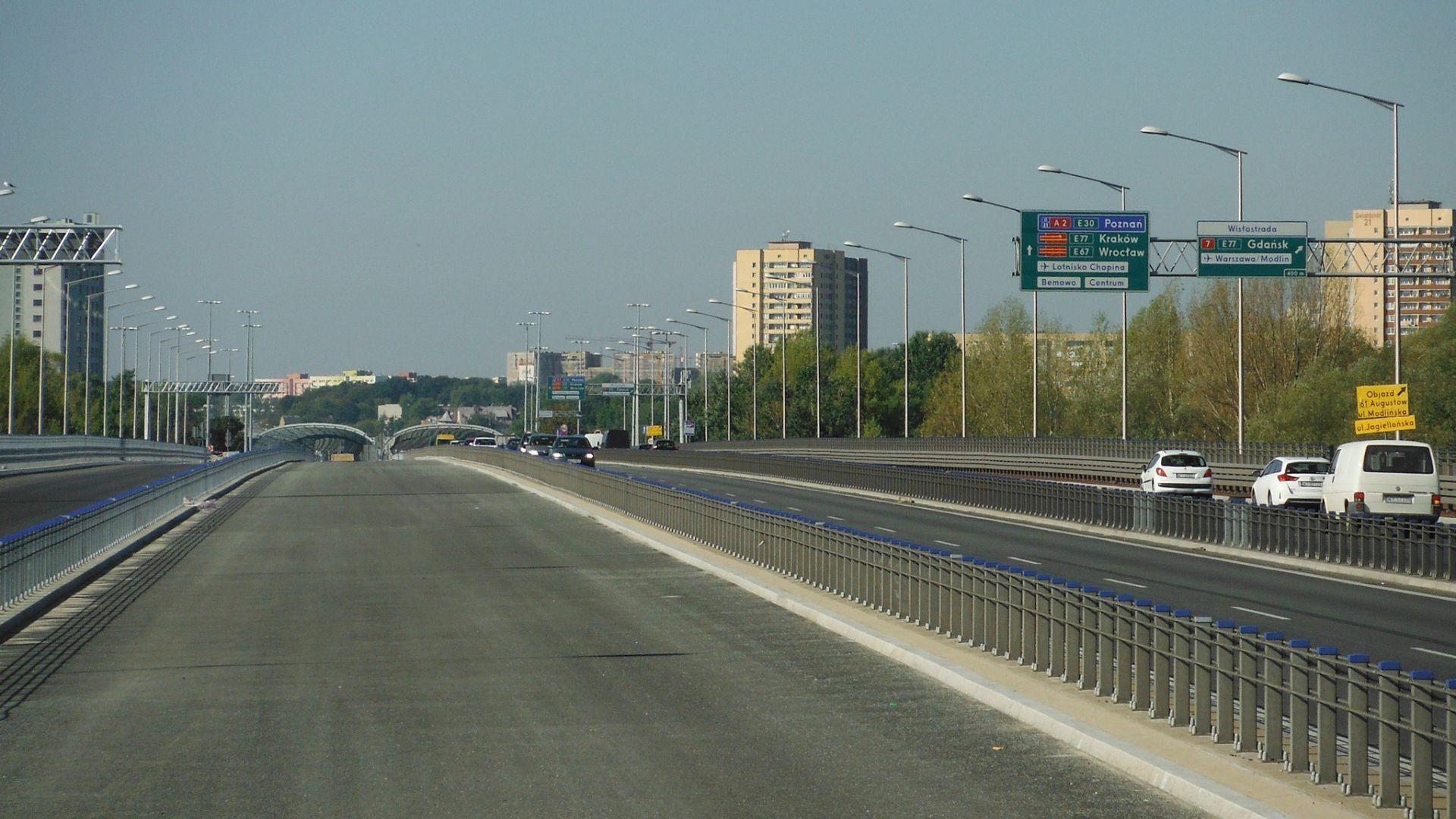 Utrudnienia na S8. Prace nad Wisłostradą. Sprawdź, co dzieje się na trasie w kierunku ...