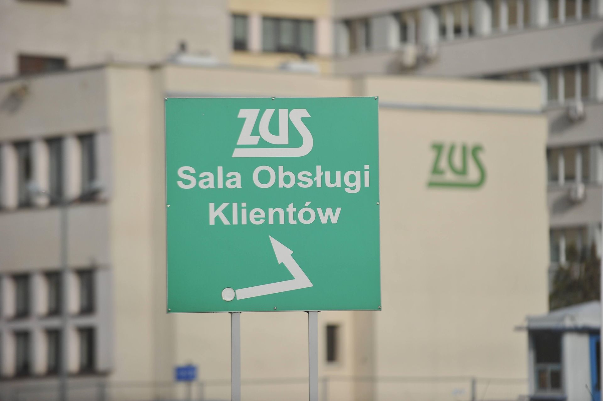 ZUS przerwa techniczna 25 października 2025. Płatnik, ePłatnik i e-ZLA ...