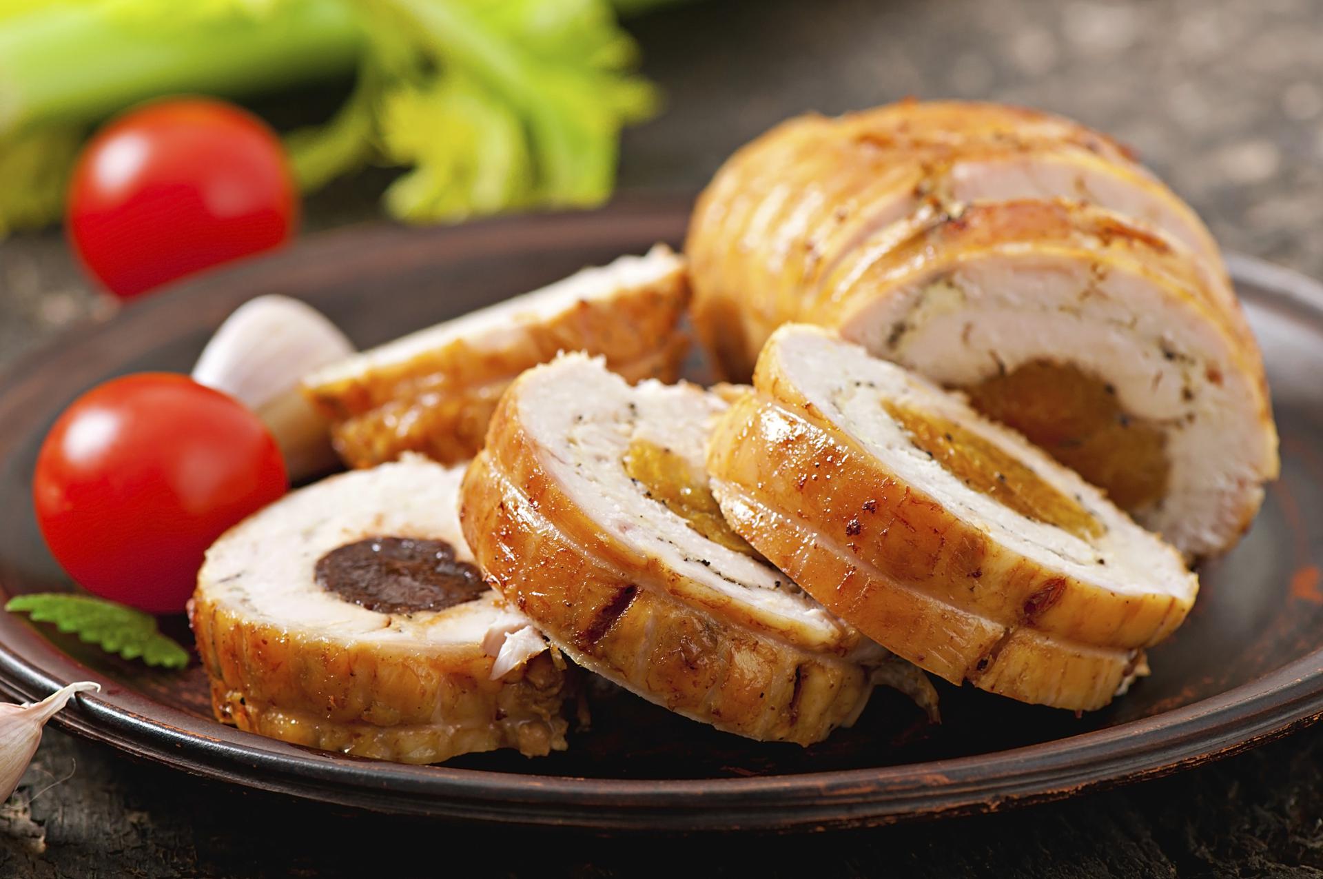 Filet z kurczaka z morelami: mięso i owoce - sprawdzony zestaw ...