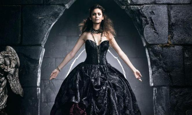 Pamiętniki Wampirów s08e16 to finał serialu! Nina Dobrev powraca, ktoś ... Pamiętniki Wampirów s08e16 to finał serialu! Nina Dobrev powraca, ktoś ...