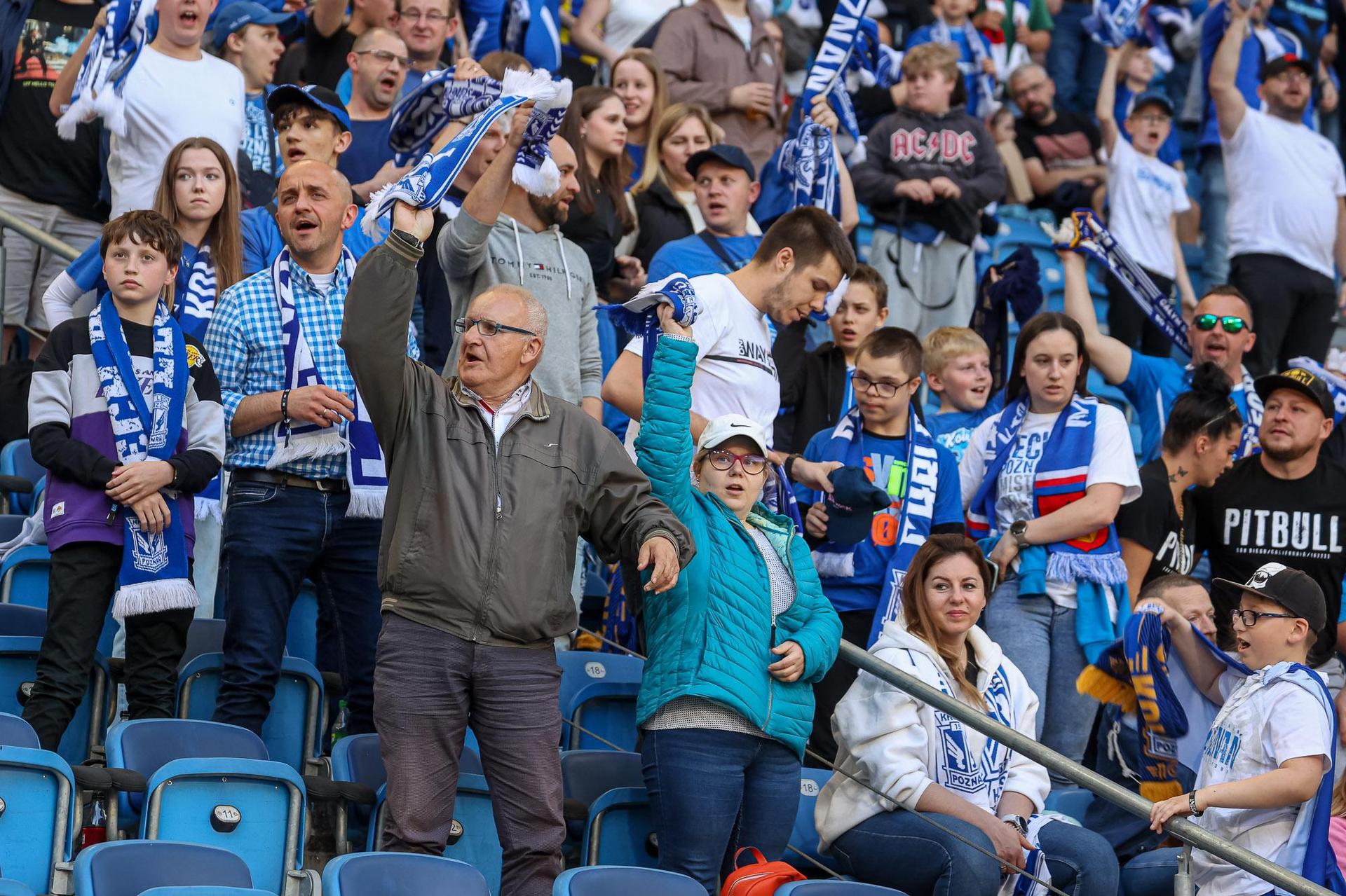 Lech Poznań - Cracovia. Zdjęcia kibiców z meczu PKO BP Ekstraklasy - Poznań Radio ESKA