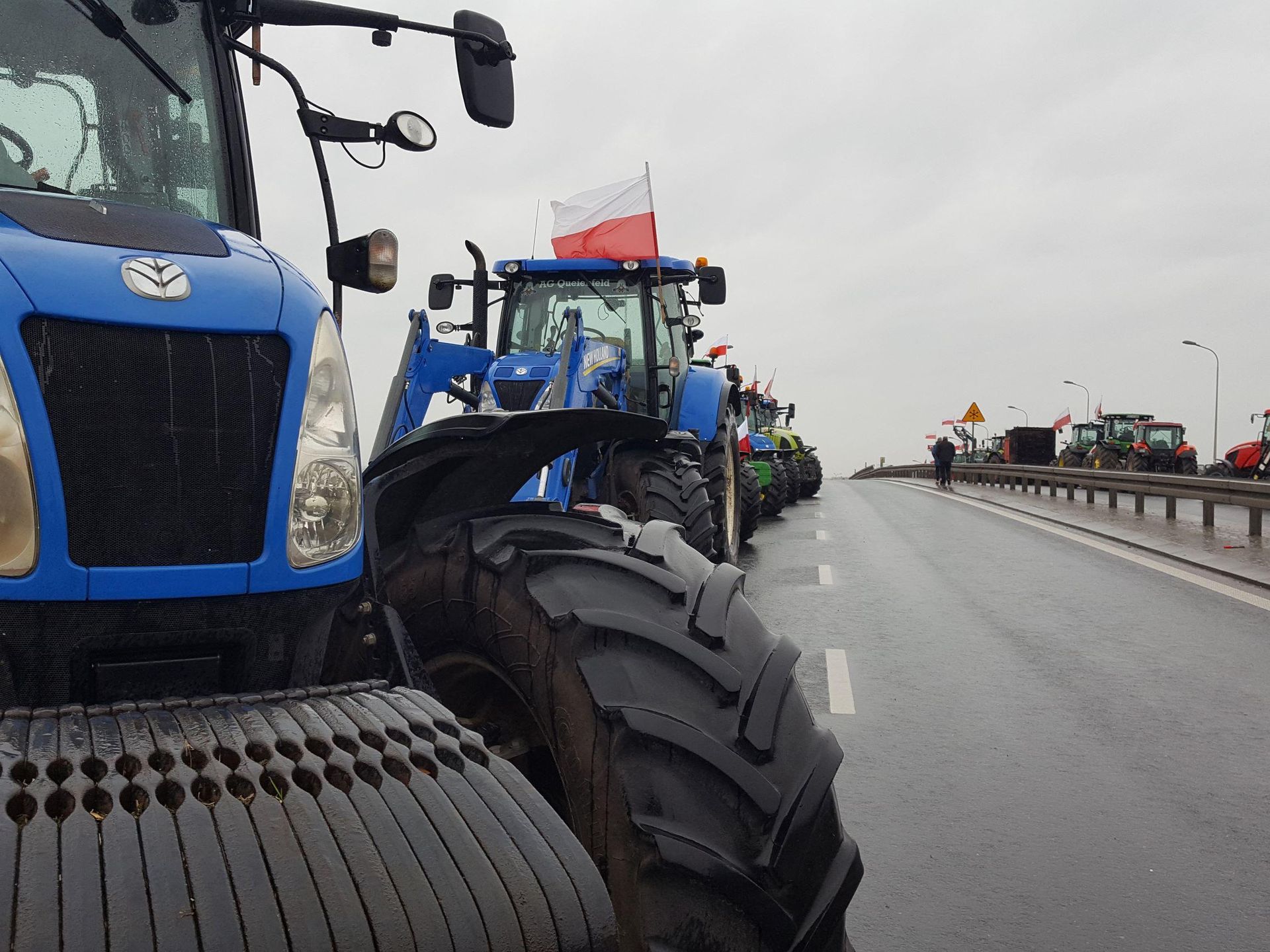 Traktory blokowały S5 koło Leszna, teraz będa blokować DK 12 w Głogowie. Będa utrudnienia w ...