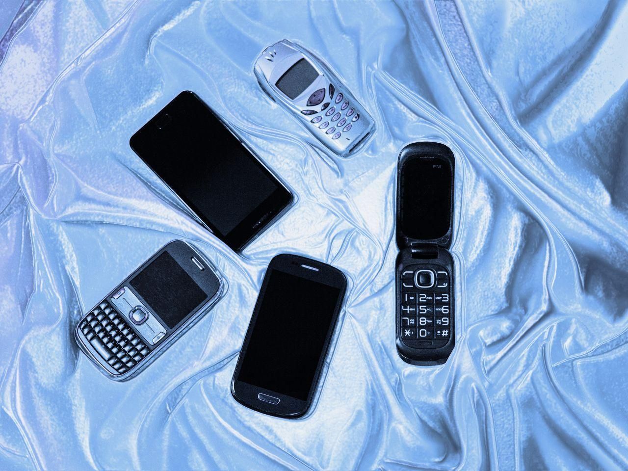 Masz stary telefon w szufladzie? Orange zapłaci ci nawet za zepsuty ...