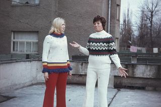 Moda w PRL-u. Dżinsy z Pewexu i ortalionowy dres. Symbol luksusu czy ...