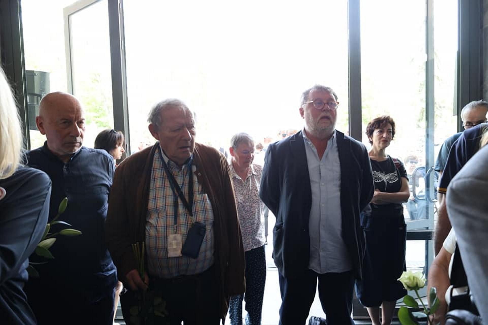 Tak teraz wygląda Adam Michnik. Przyszedł na pogrzeb [ZDJĘCIA] - Super ...