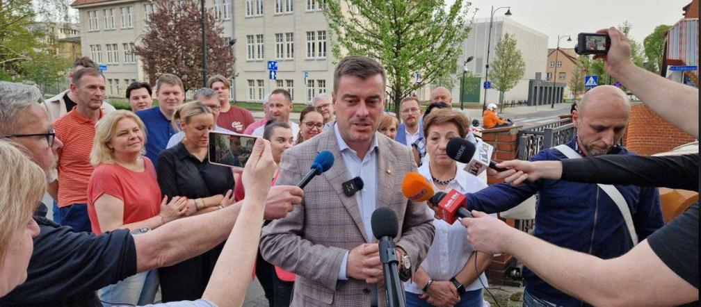 Rusiecki apeluje do Borowiaka o nie podejmowanie już ważnych decyzji w ...