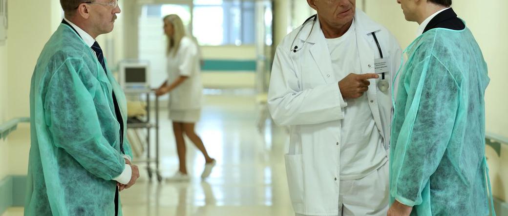 M jak miłość. Ślub Ewy i Marka w M jak miłość. Mostowiak i jego żona ...