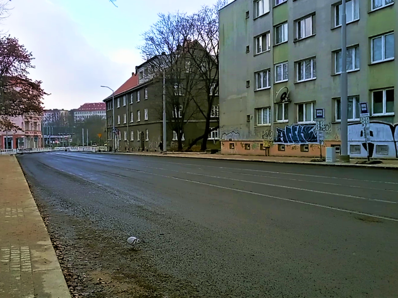 Kolejne utrudnienia na szczecińskim Niebuszewie. Zamkną Rondo Sybiraków. Zmiany na kilkunastu ...