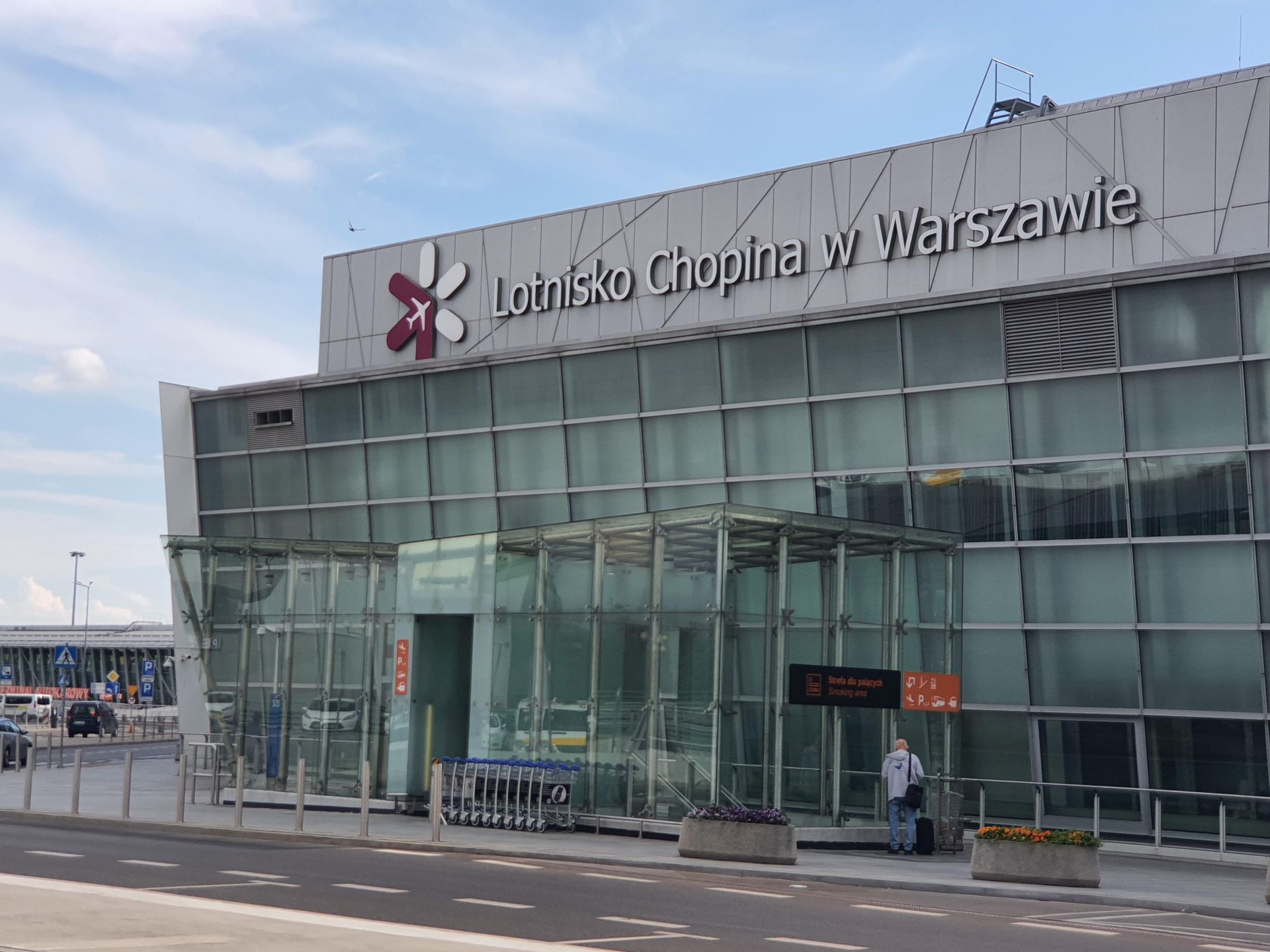 Rekord lotniska Chopina pobity. Dokąd najchętniej latamy? Króluje kilka kierunków - Warszawa ...