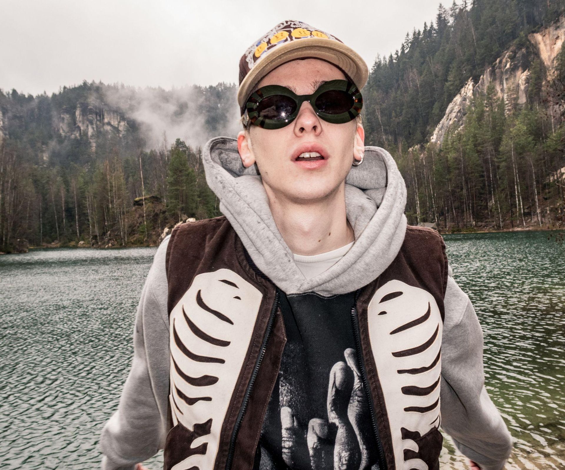 Eryk Moczko - viralowa piosenka "Enzo" przedpremierowo! [TYLKO U NAS] - ESKA.pl