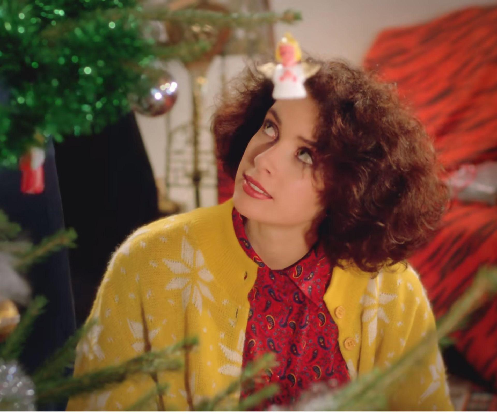 Tak dziś wygląda modelka z kultowego teledysku „Last Christmas”. Ma 67 ...
