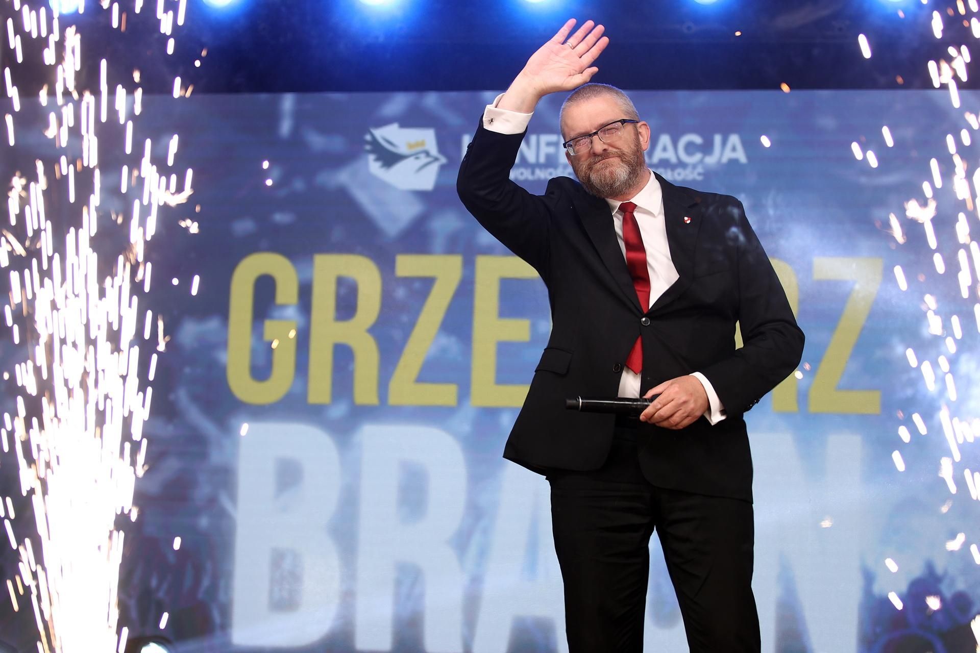 Wybory prezydenckie 2025. Grzegorz Braun – poglądy. Rosja, Ukraina, kontrowersje. O co chodzi z ...