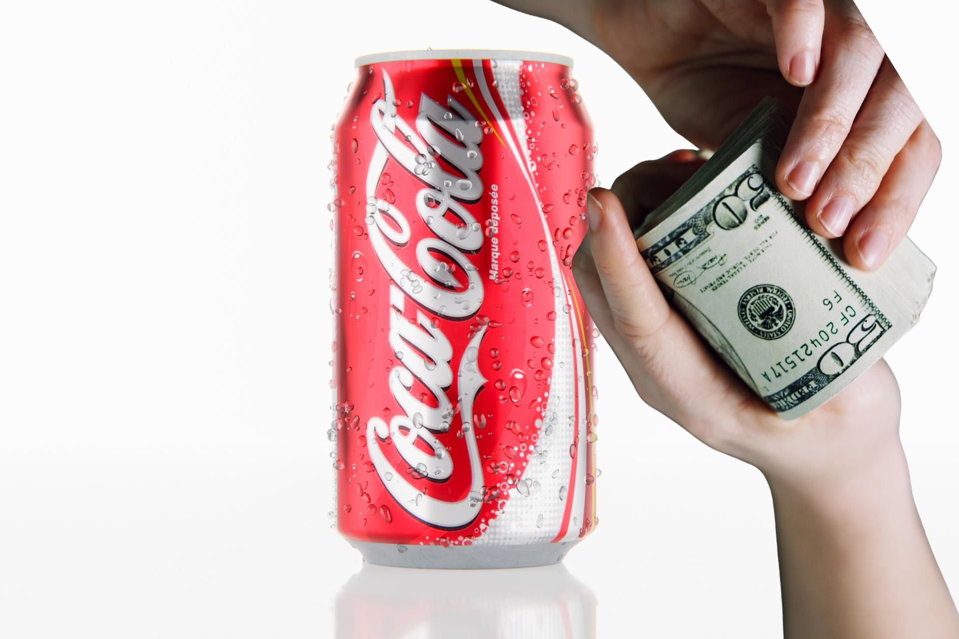 Szok na aukcji! Zwykła puszka Coca-Coli poszła za 1,3 mln zł. Powód ...