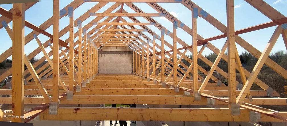 Drewniany strop w murowanym domu - czy na murach warto oprzeć strop ...