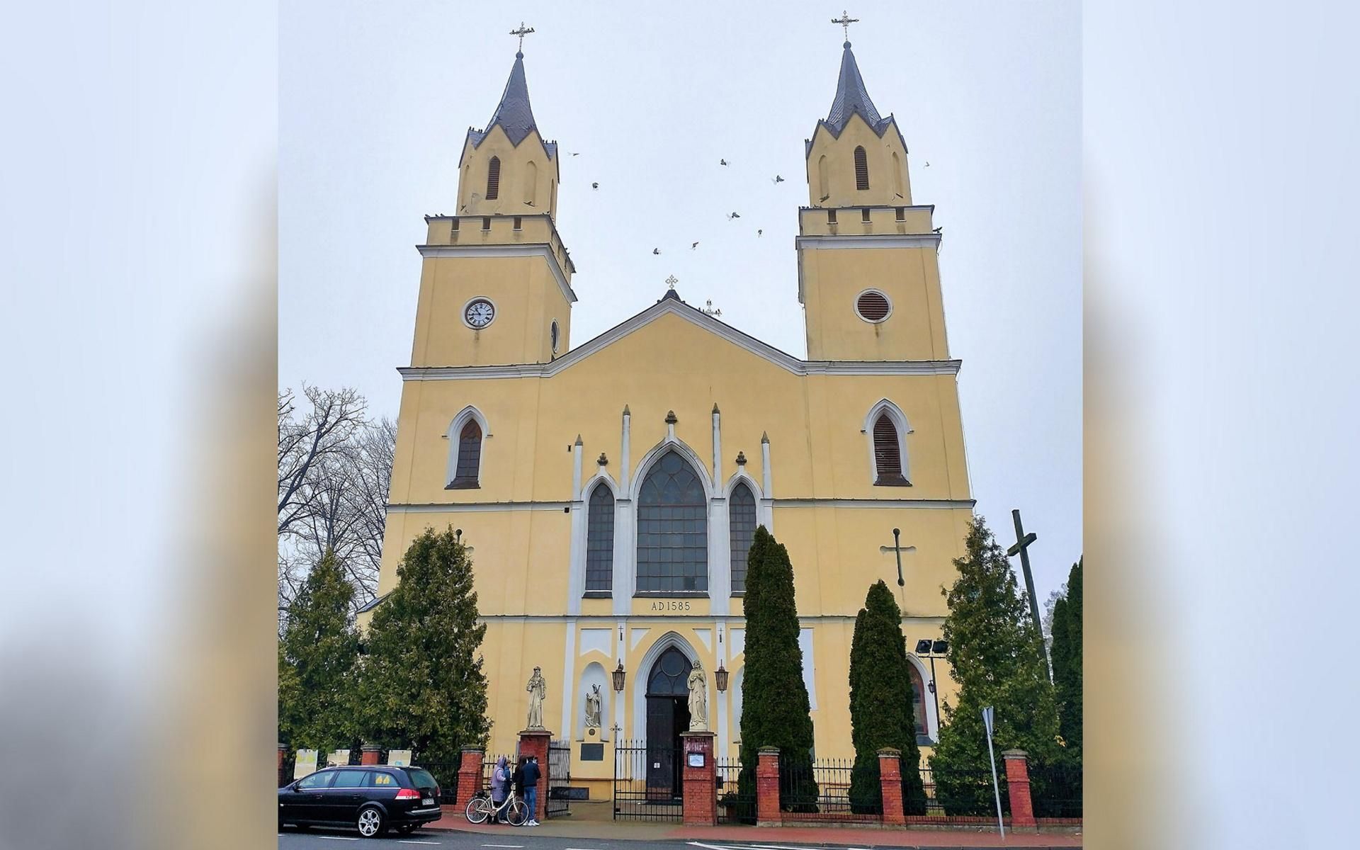Ksiądz chwali się gigantycznym remontem w kościele. Pół miliona od ...
