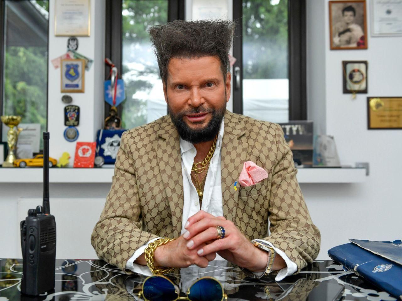 Tak na co dzień żyje Krzysztof Rutkowski. Pokazał imponującą kolekcję ...