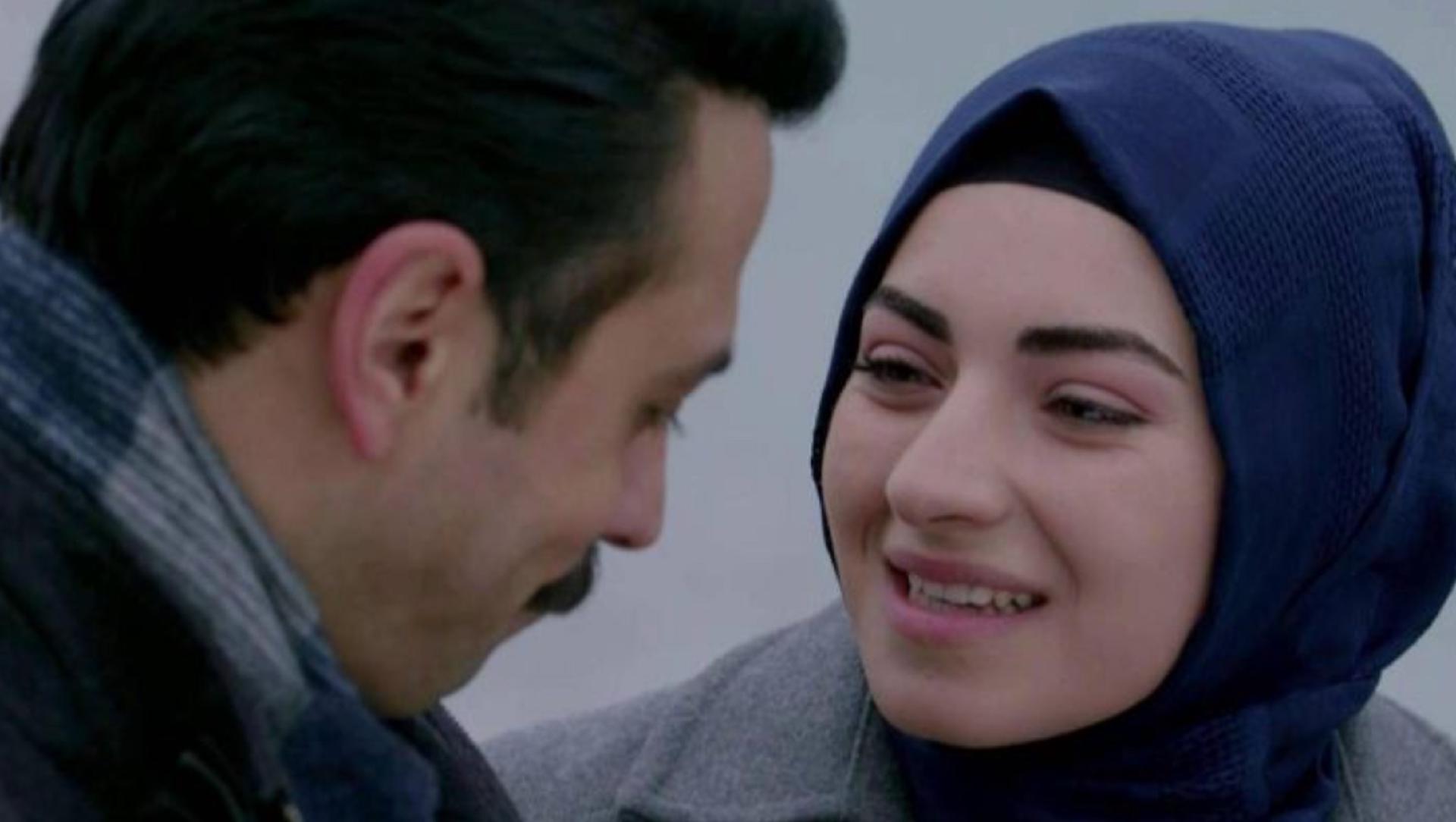 Elif odcinek 1127 streszczenie. Hümeyra namawia Kerema, aby wyjawił ...