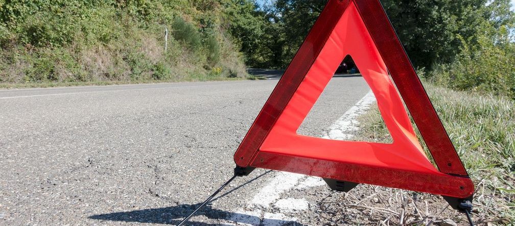 Obowiązkowe wyposażenie samochodu od 2026 roku. Pożegnaj trójkąt ...