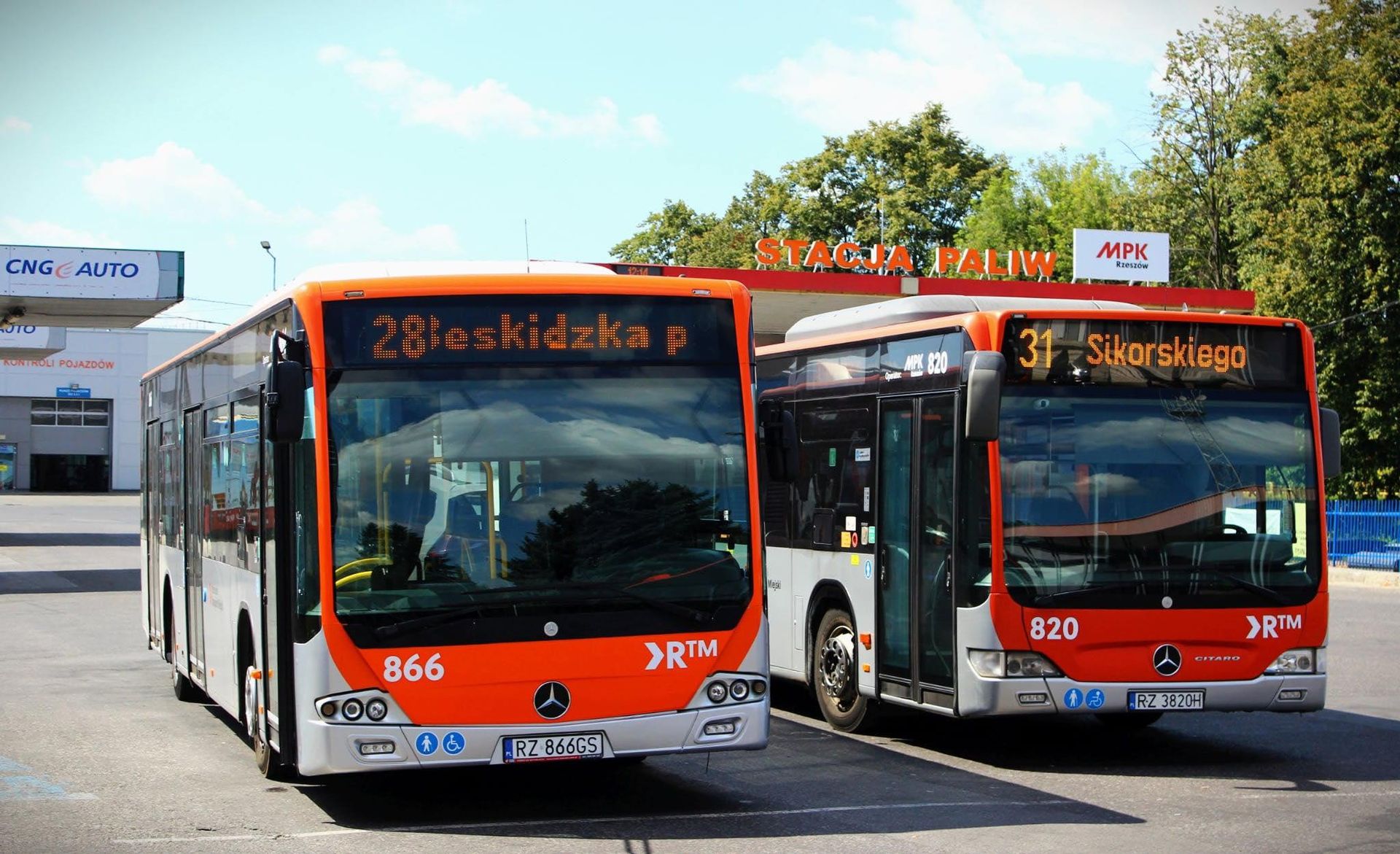 Rzeszów. Uczniowie mogą już kupować bilety semestralne. Sprawdź, jak ...
